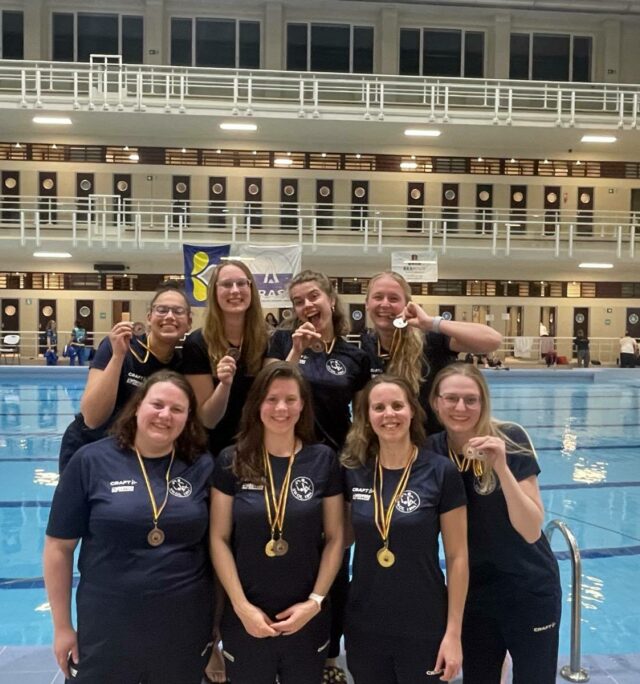 Teams Sportacrobatiek Zwolle naar EK acrogymnastiek in Varna (Bulgarije ...